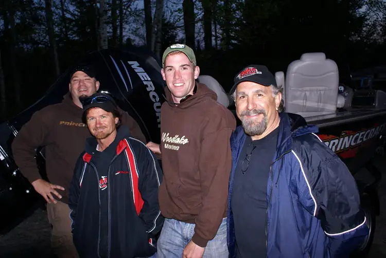 Kenora | Fish'n Canada