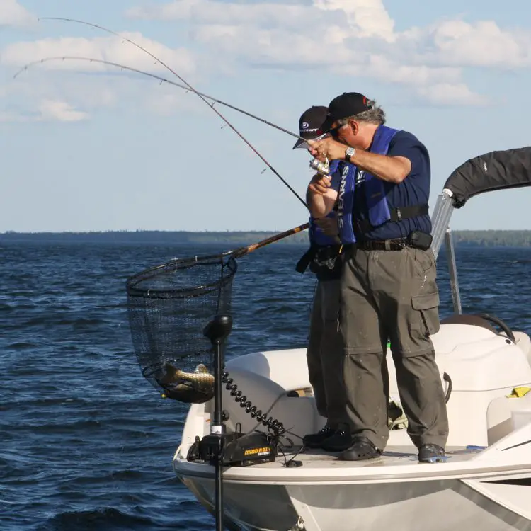 Calling Lake Double Header – Fish'n Canada